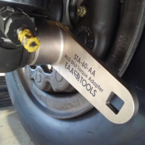 Main Landing Gear Strut Torque Adapter » EAA Tools